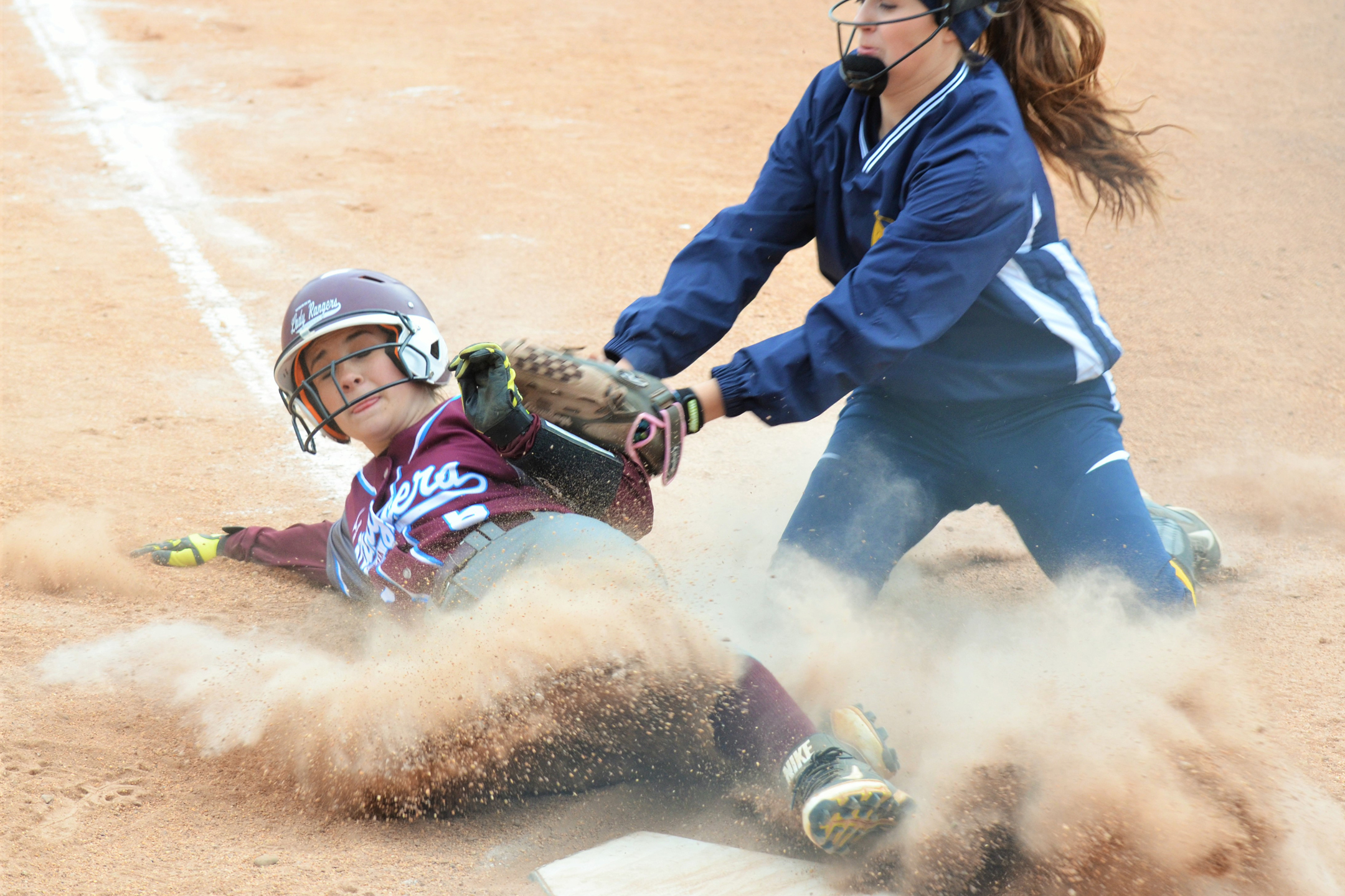 Lady Ranger 19-hit attack overwhelms Lady ‘Landers - www.elizabethton ...