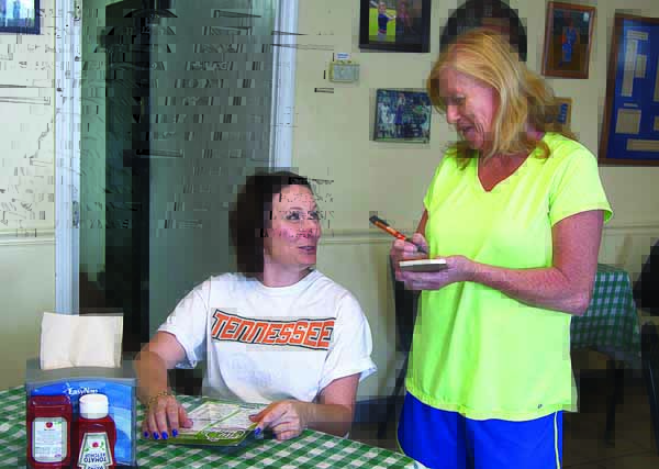 Patty Russell enjoys ‘dishing’ up good service | Elizabethton Star