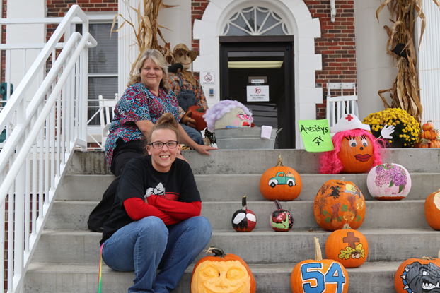 Pumpkins invade Ivy Hall Nursing Home - www.elizabethton.com | www ...