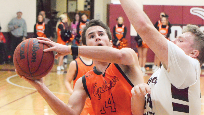 Cyclones ride big second half to 71-59 win over 'Horns - www ...