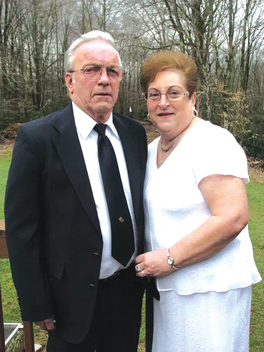 Mr. and Mrs. Harry Crow celebrate 50th anniversary | Elizabethton Star