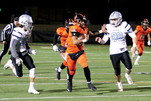 Road to the BlueCross Bowl... Cyclones smash South Rebels in Class 4-A ...