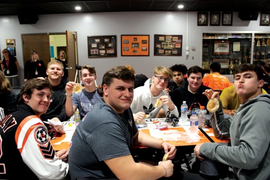 Celebrating the Cyclone football team... - www.elizabethton.com | www ...