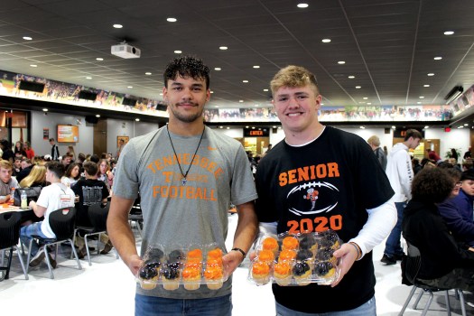 Celebrating the Cyclone football team... - www.elizabethton.com | www ...