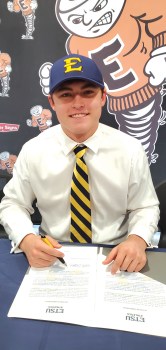 Changing colors... Cyclones Maupin turning in orange for blue and gold ...