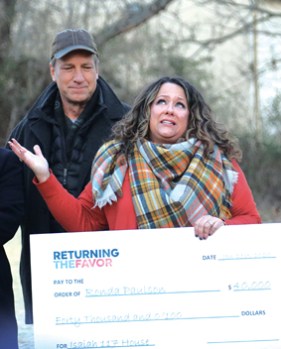 Actor Mike Rowe awards $40,000 check to Isaiah 117 House | Elizabethton ...