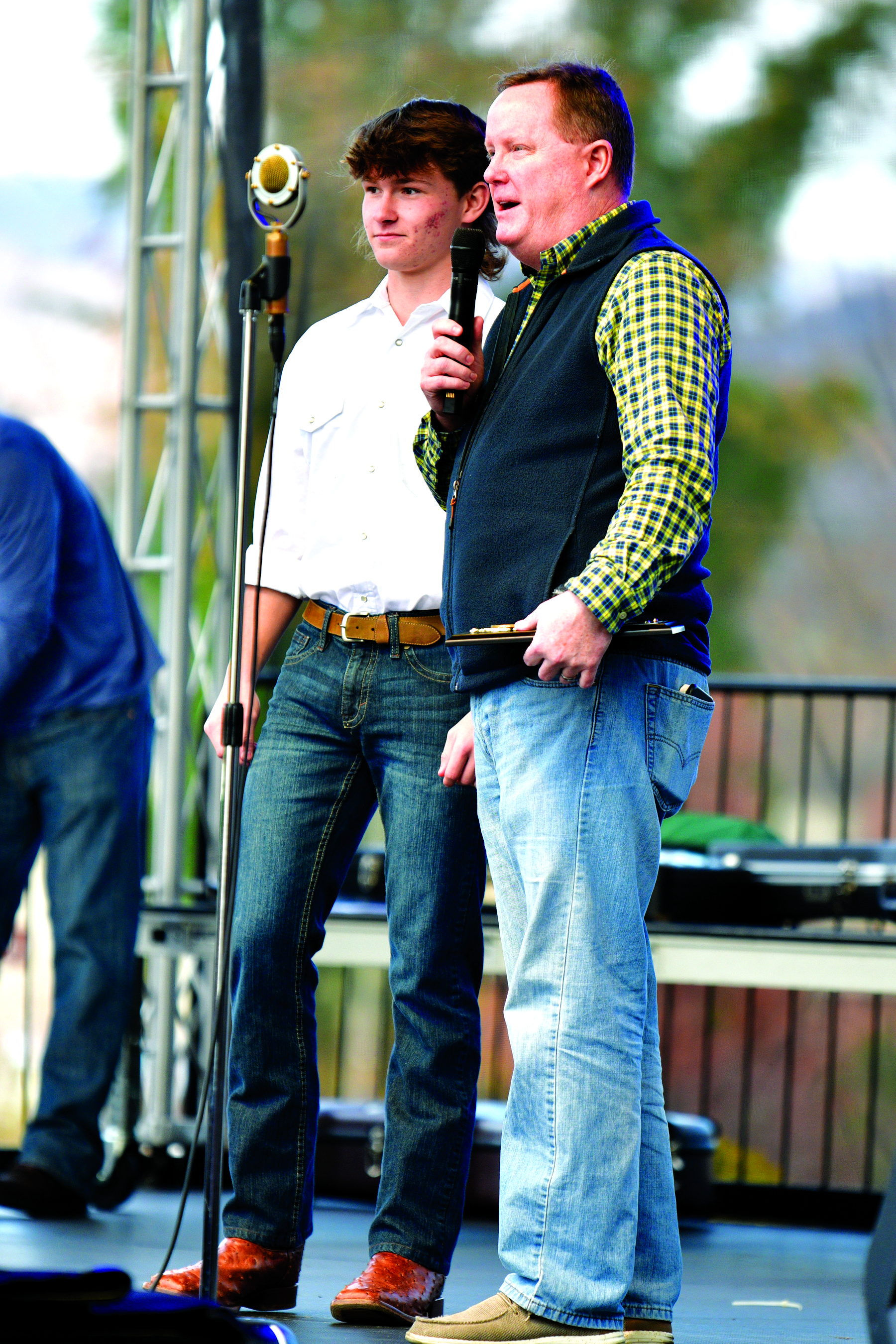 Fiddlin’ Carson Peters… An All-American boy with a God-given talent ...