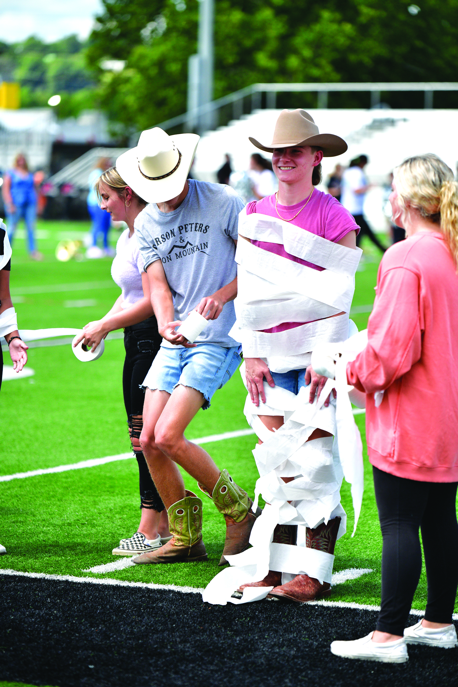 Fiddlin' Carson Peters... An All-American boy with a God-given talent ...