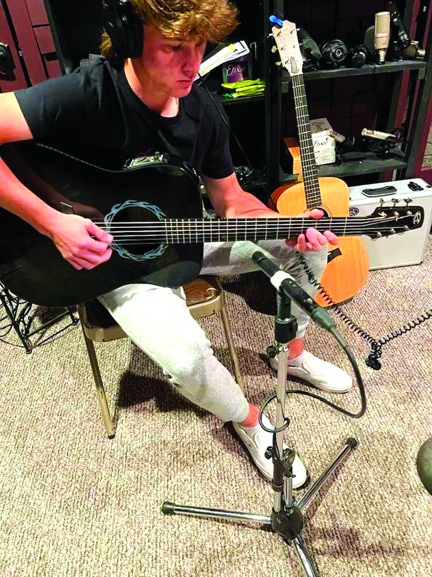 Fiddlin' Carson Peters... An All-American boy with a God-given talent ...