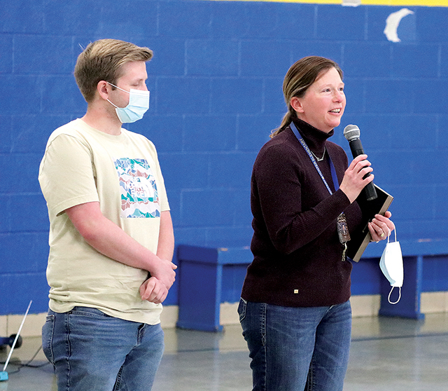 Hunter Elementary teacher receives ‘Advocate of the Year’ award ...