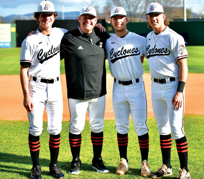 Cyclones turned away by Patriots on Senior Night - www.elizabethton.com ...