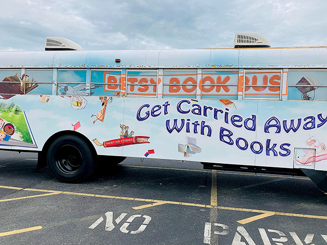 Betsy Book Bus receives grant | Elizabethton Star