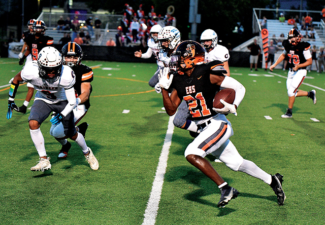 Cyclones run Grizzlies up a tree for first win of season | Elizabethton ...