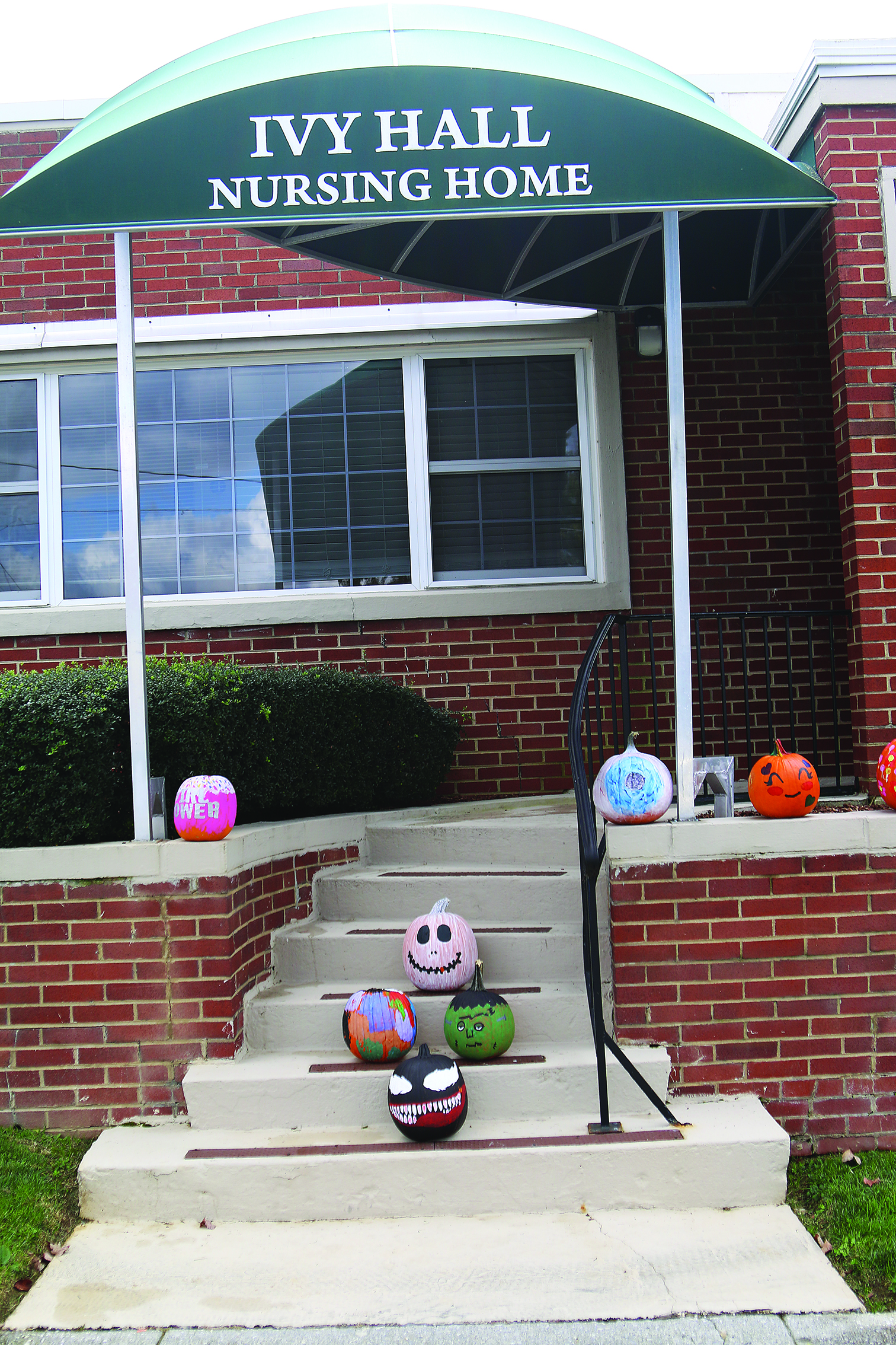 Painted pumpkins are a tradition at Ivy Hall | Elizabethton Star
