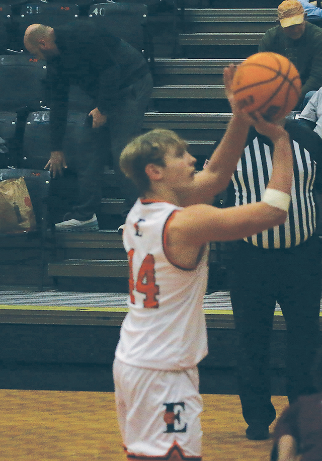 Cyclones defensive pressure too much for the Warriors | Elizabethton Star