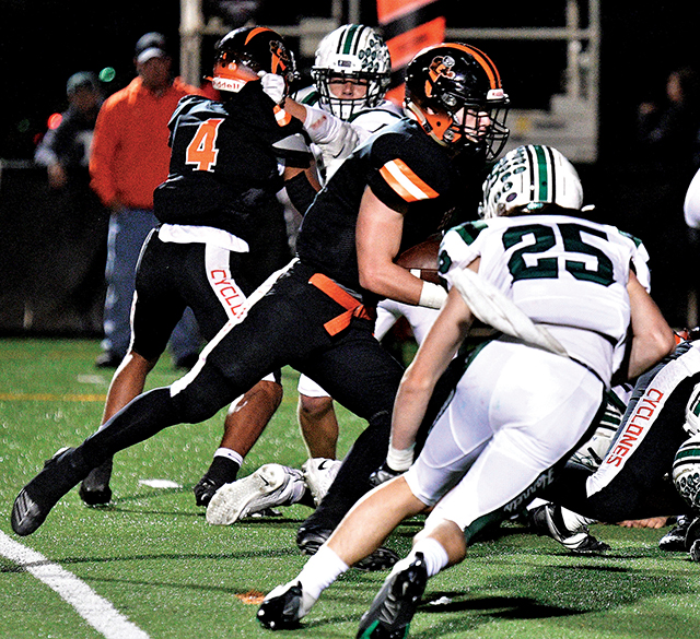 Cyclones gas Green Hornets in rout | Elizabethton Star