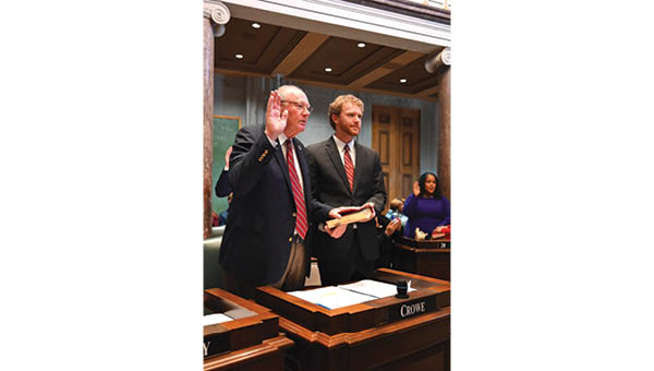 Sen. Crowe takes oath of office | Elizabethton Star