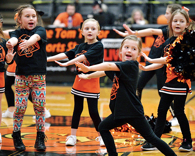 Jr Cyclone Cheerleaders Take The Floor 