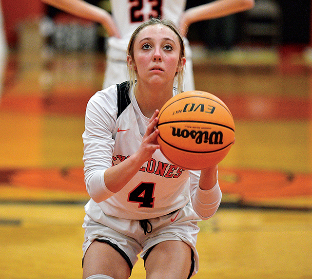 Lady Cyclones torpedo Lady Vikings on Senior Night | Elizabethton Star