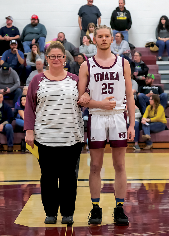 UHS celebrates Senior Night | Elizabethton Star