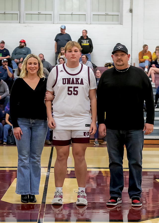 UHS celebrates Senior Night | Elizabethton Star