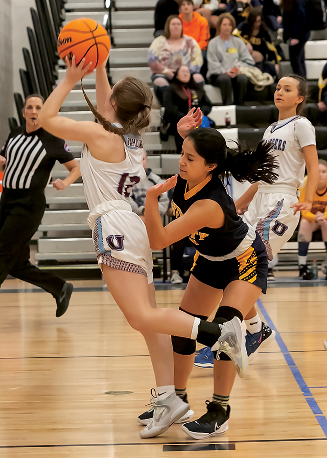 Lady Rangers topple UH; Rangers take down 'Landers - www.elizabethton ...