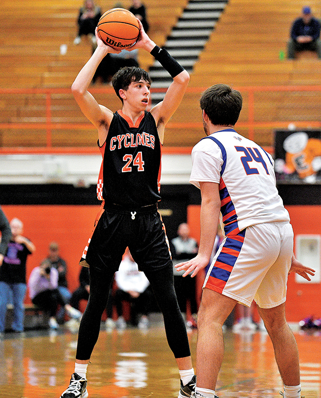 Cyclones season ends at hands of Volunteer | Elizabethton Star