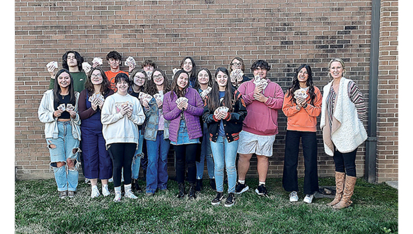 KCCB partners with EHS on flower project | Elizabethton Star