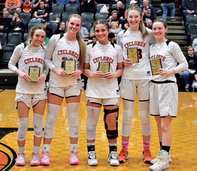 Lady Cyclones slip past Greeneville to capture regional championship ...