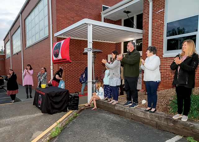 Valley Forge students walk red carpet before testing | Elizabethton Star