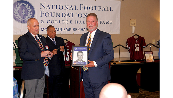Randy Sanders inducted into the National Football Foundation Hall of ...