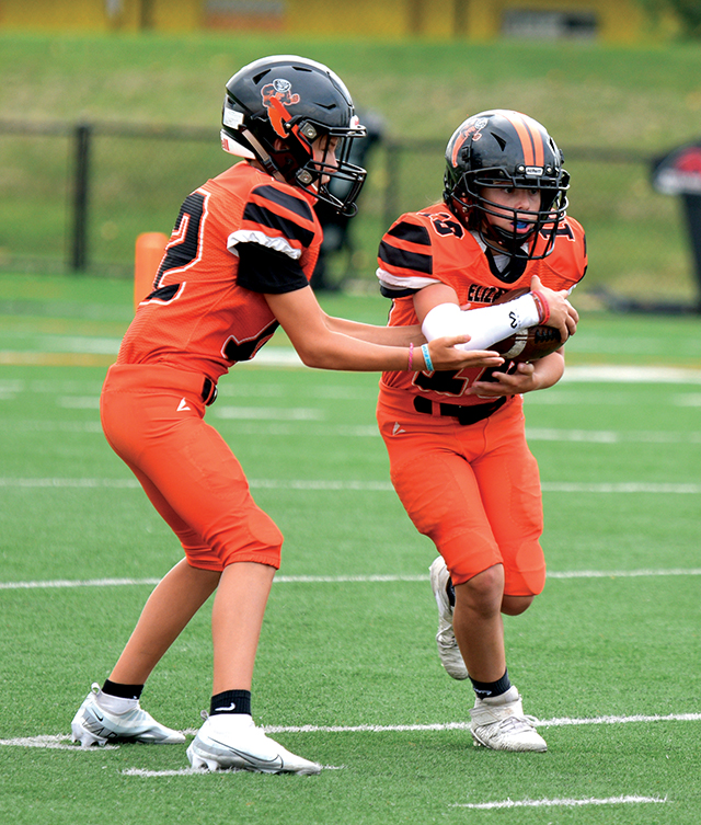 Jr. Cyclones tangle with conference foe Robinson in scrimmage ...