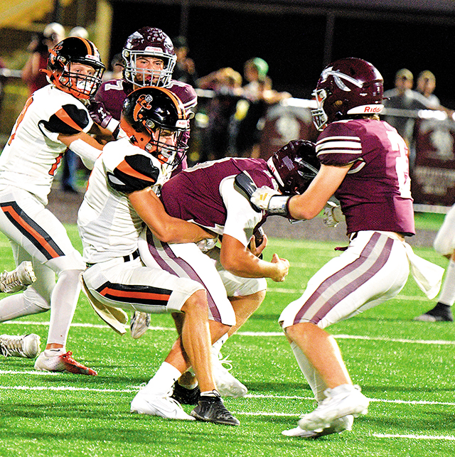 Cyclones win defensive battle over Indians | Elizabethton Star