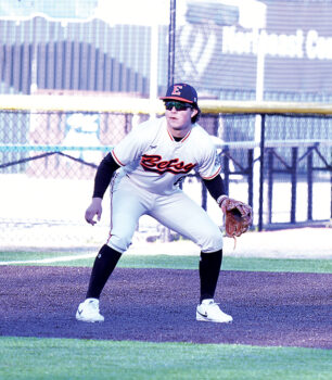 Cyclones slide past Blue Devils in Upper Lakes play - www.elizabethton ...