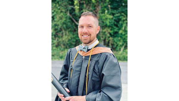 Two former HVHS graduates complete prestigious state-wide leadership ...