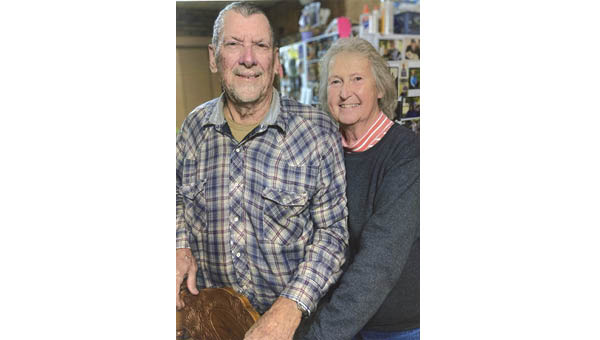 Mr. and Mrs. Norman Edwards to celebrate 60th anniversary ...